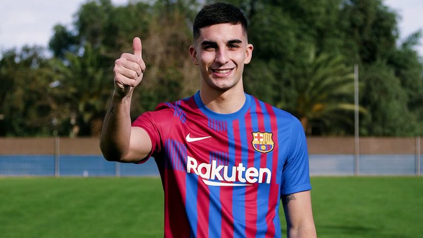 It's official! Ferran Torres signs for Barca after a $62 million deal ...