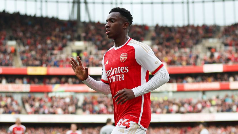 Eddie the hat-trick baddie! Nketiah-powered Arsenal hammer terrible ...